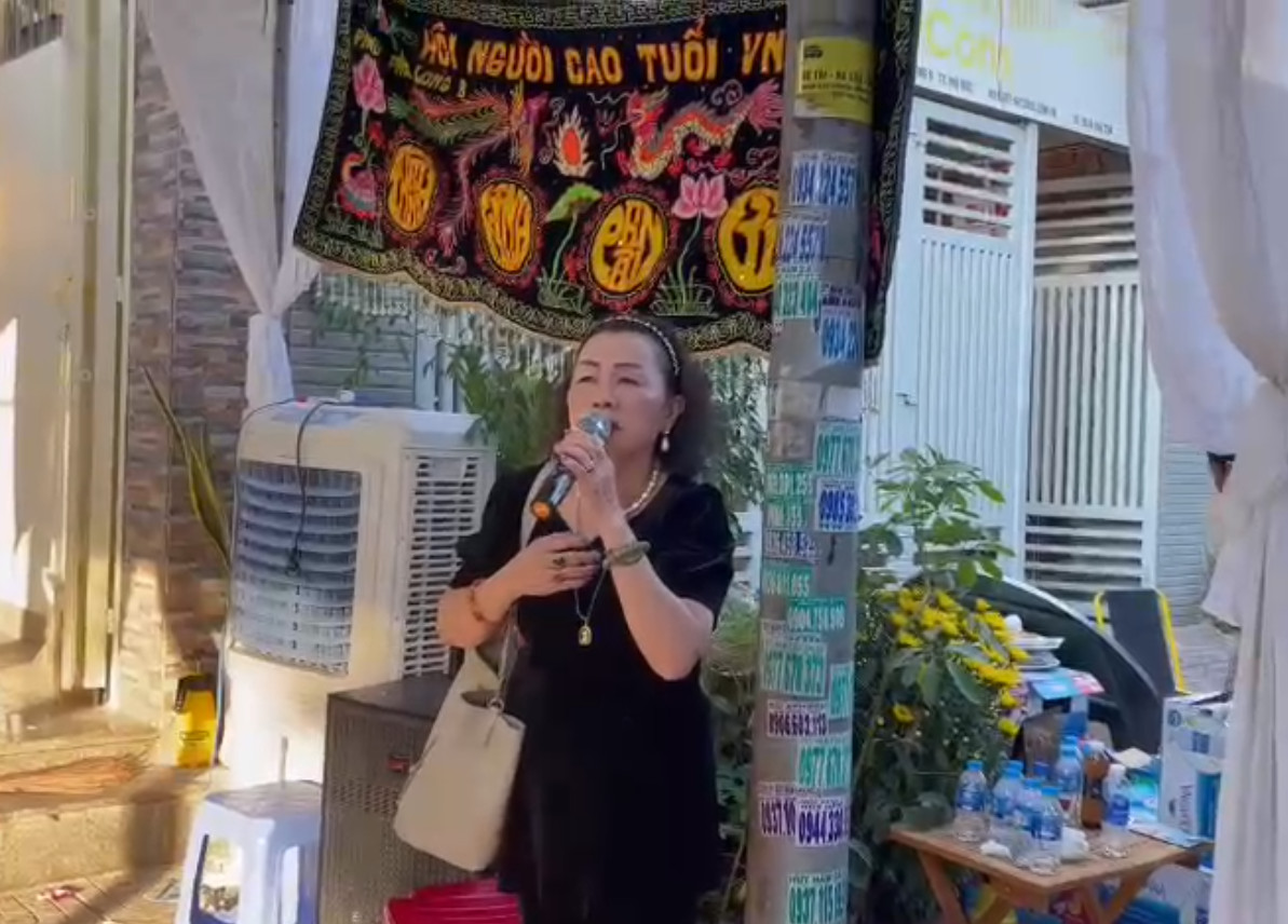 Nghệ nhân Nhân dân Nguyễn Hồng Oanh trọn đời với câu hát quê hương